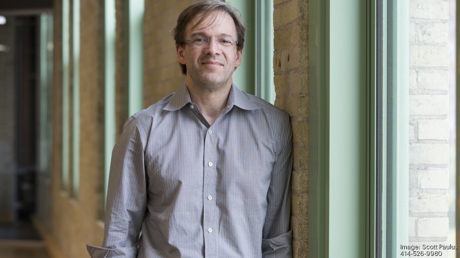 Chris Abele, Microsoft gift expands comp-sci program - Milwaukee ...