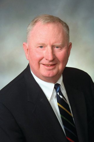 Douglas Houser, who incorporated Nike, dies at 89 - Portland Business ...