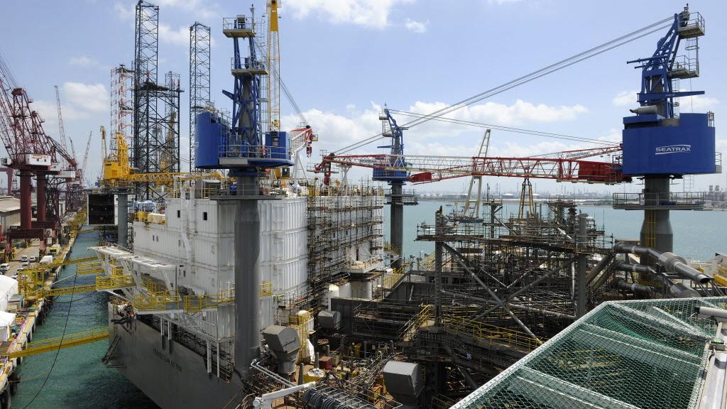 Transocean reports loss of $739 million in fourth quarter, big hit from ...