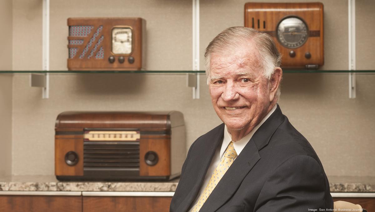 Clear Channel co-founder and philanthropist Lowry Mays has died ...