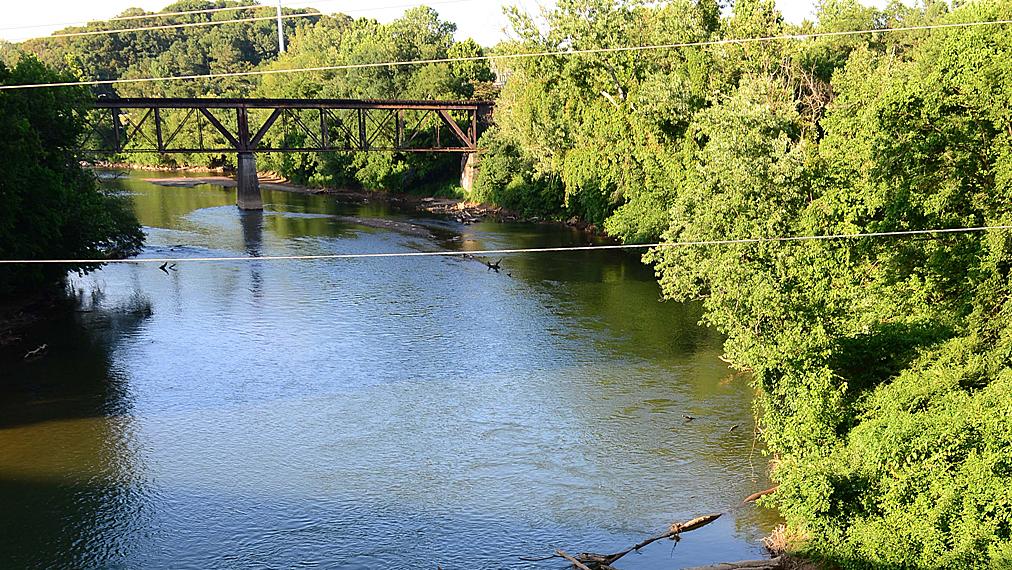 Water wars could grow back to tri-state dispute - Atlanta Business ...