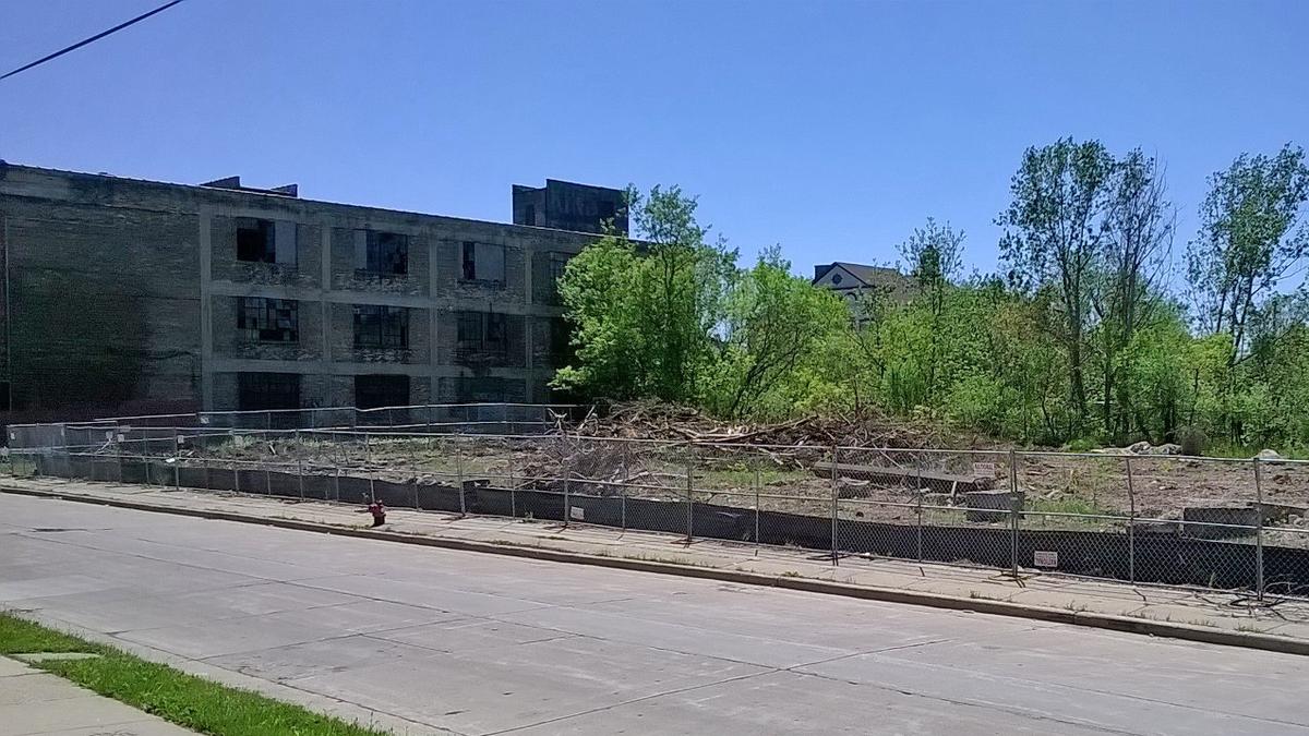 Micro-farm to sprout from former site of A.O. Smith plant - Milwaukee ...
