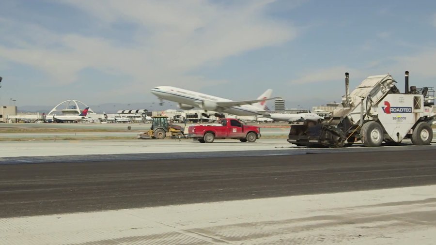 LAX runway closes Monday, delays possible - L.A. Business First