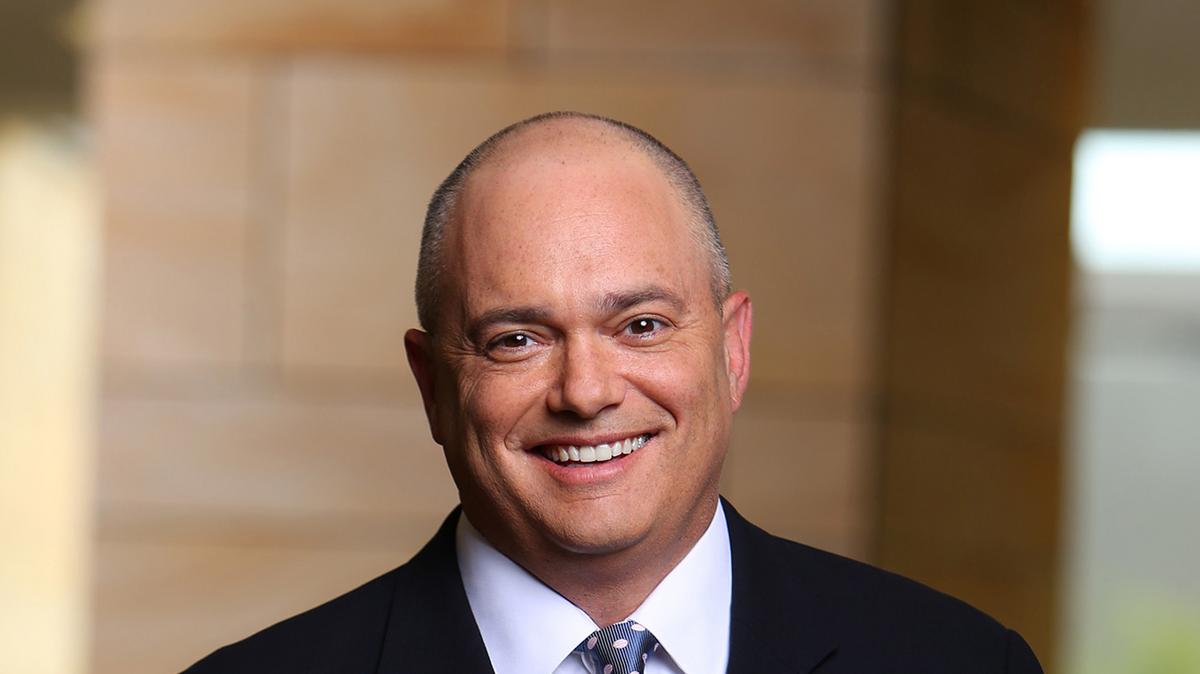 University of Phoenix parent lays off 900 as part of strategy shift ...