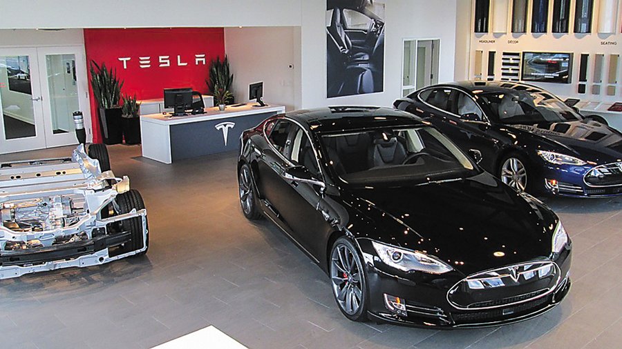 New Tesla store at International Market Place in Waikiki opens this ...