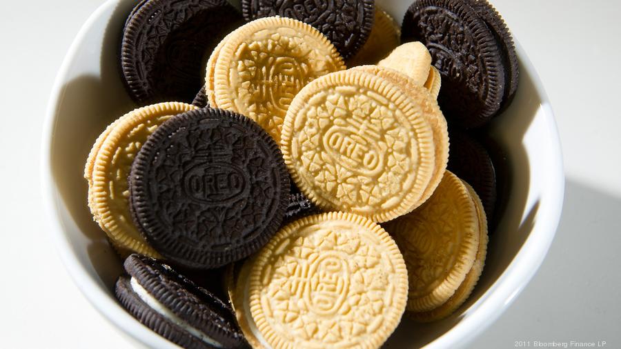 Business Pulse Poll: How do you eat your Oreos? - Chicago Business Journal