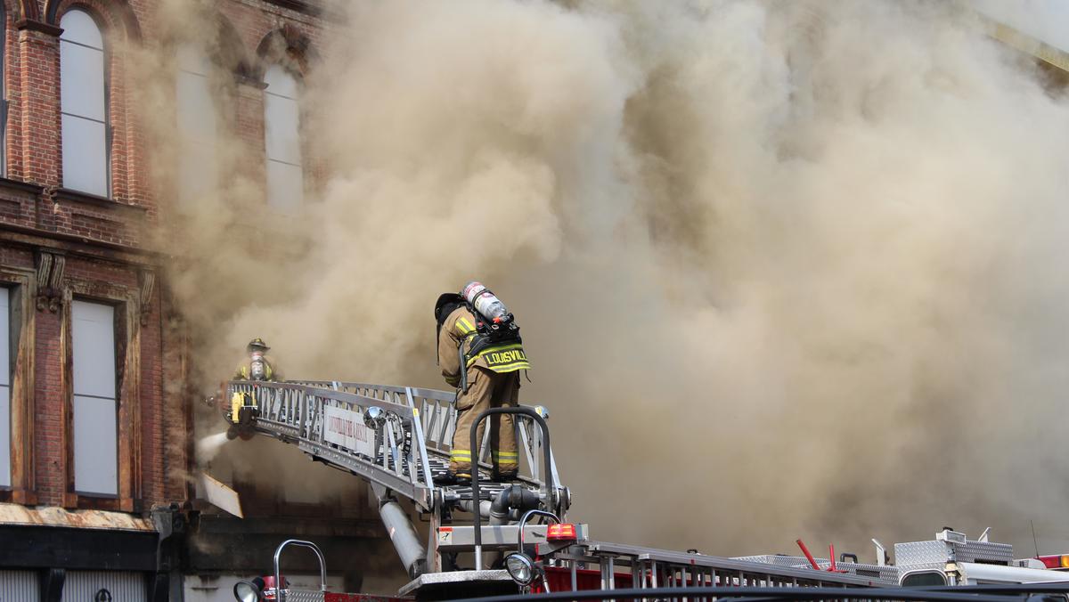 Structural engineers assessing Whiskey Row fire damage - Louisville ...