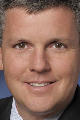 Navient replaces CEO Jack Remondi with former American Express ...