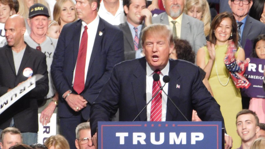 Donald Trump, Phoenix Fire differ in crowd size estimates for ...