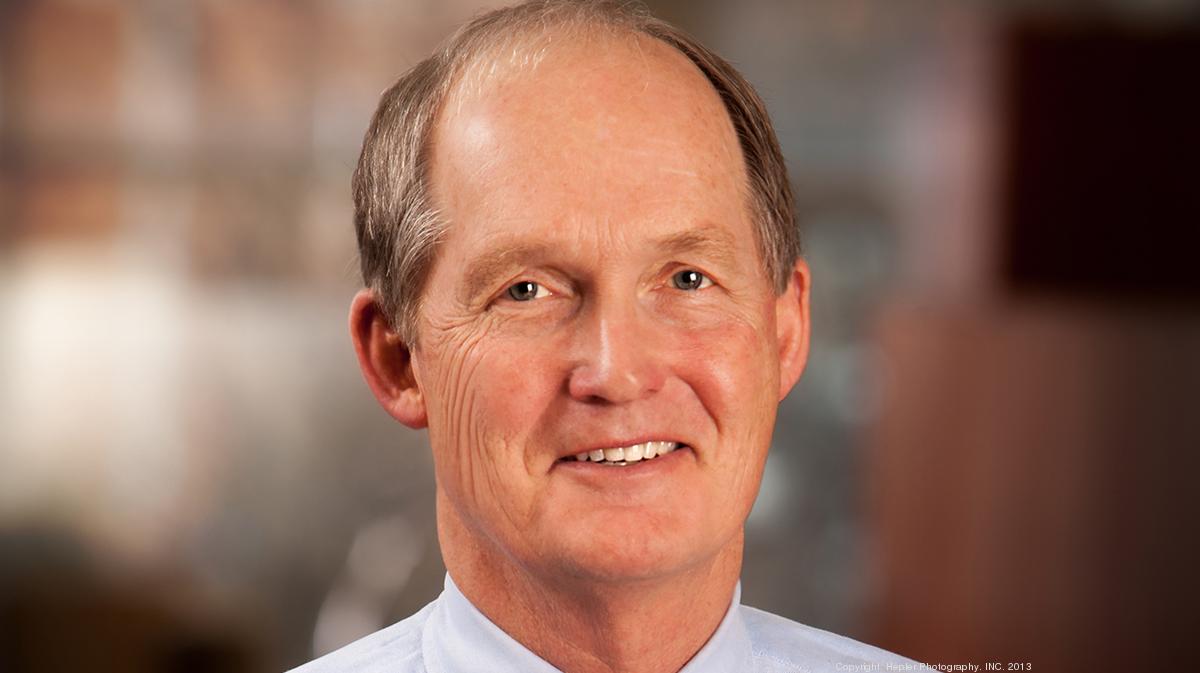 Commerce Bancshares CEO David Kemper sells nearly $2 million worth of ...