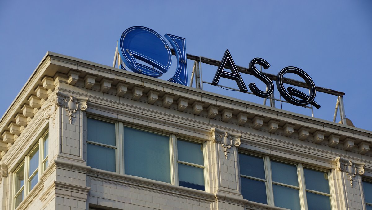 Teddy Nykiel - Journalist Profile - Intelligent Relations