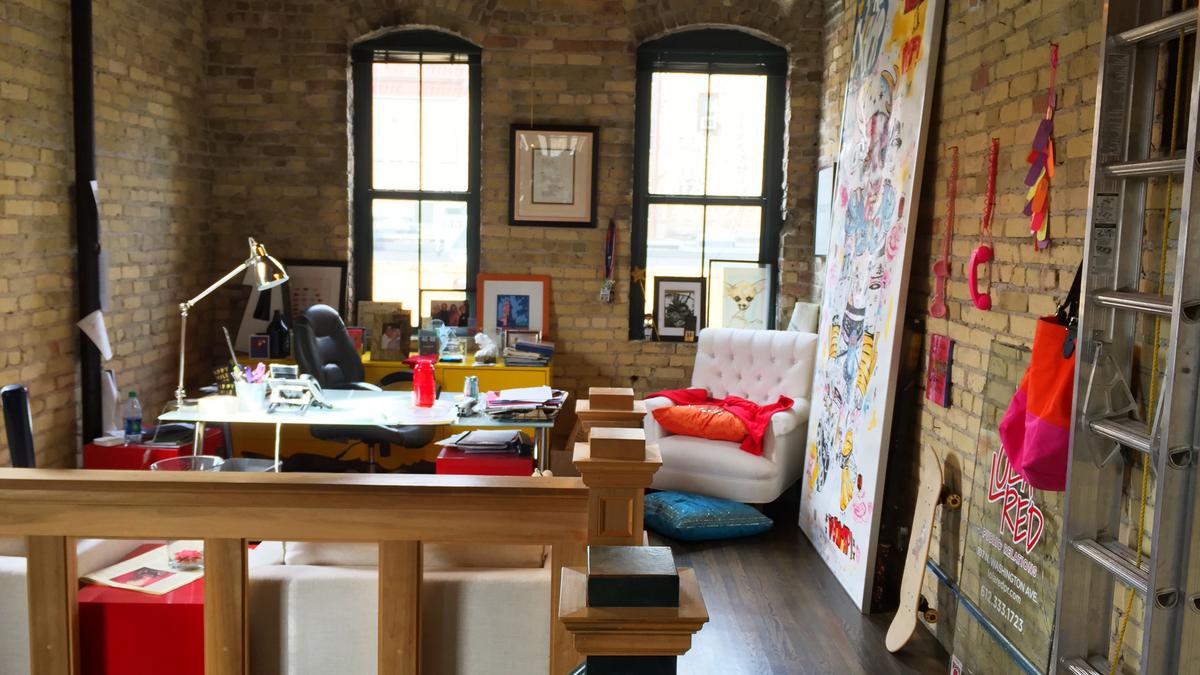 Cool Offices: Lola Red is living large in North Loop (Photos ...
