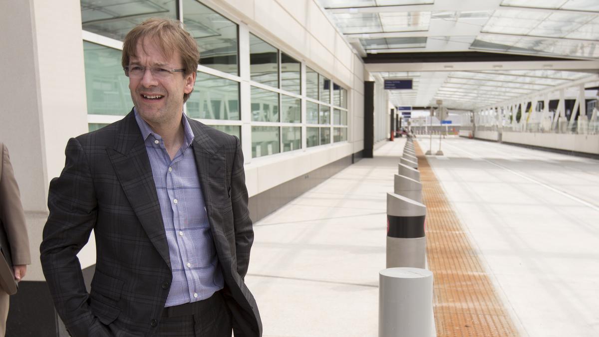 Milwaukee County Executive Chris Abele sees Mitchell International ...