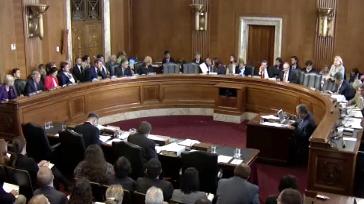 U.S. Senate Energy Committee passes bill to lift the crude oil export ...