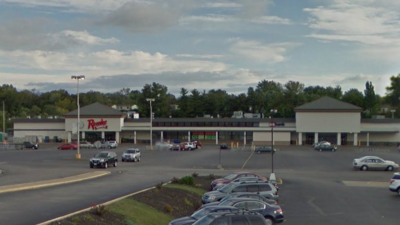 Remke Markets closing one of its West Side stores - Cincinnati Business ...