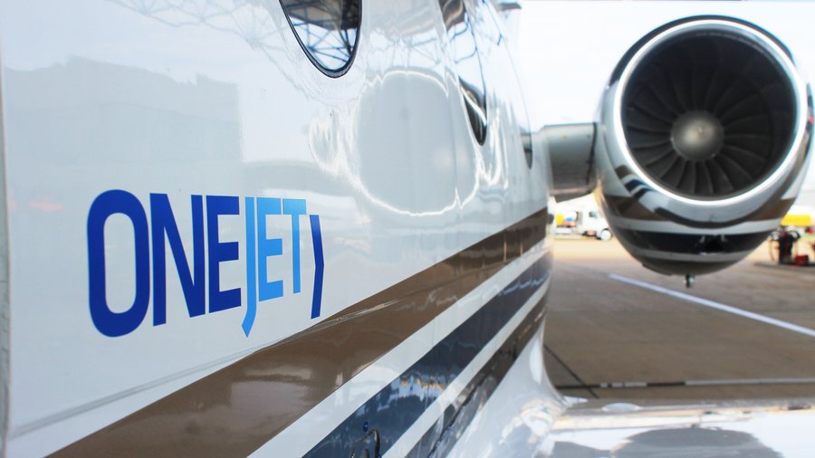 onejet plane2