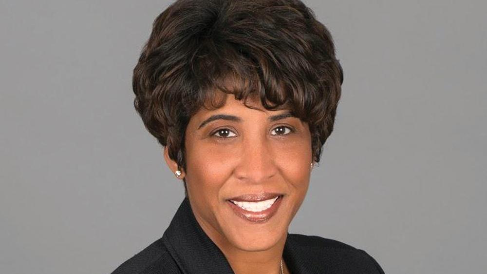 Murky outlook keeps Jenell Ross of Bob Ross Auto Group searching for ...