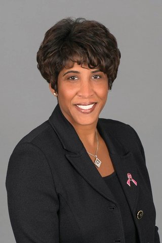 Murky outlook keeps Jenell Ross of Bob Ross Auto Group searching for ...