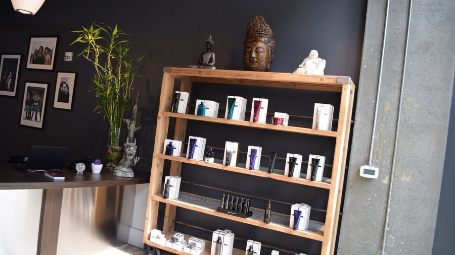 8 The Salon 12