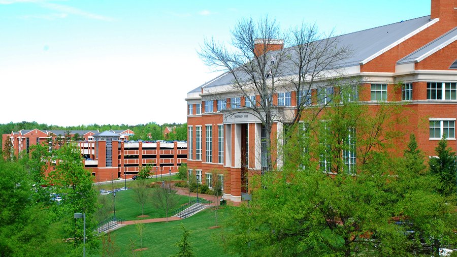 Shooting at UNC Charlotte reportedly leaves two dead, more injured ...
