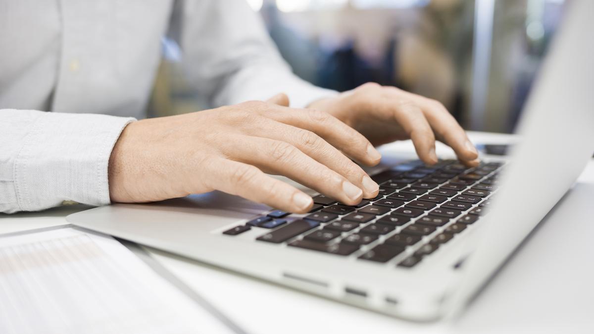 Florida's overwhelmed jobless system taken down for weekend - Tampa Bay ...