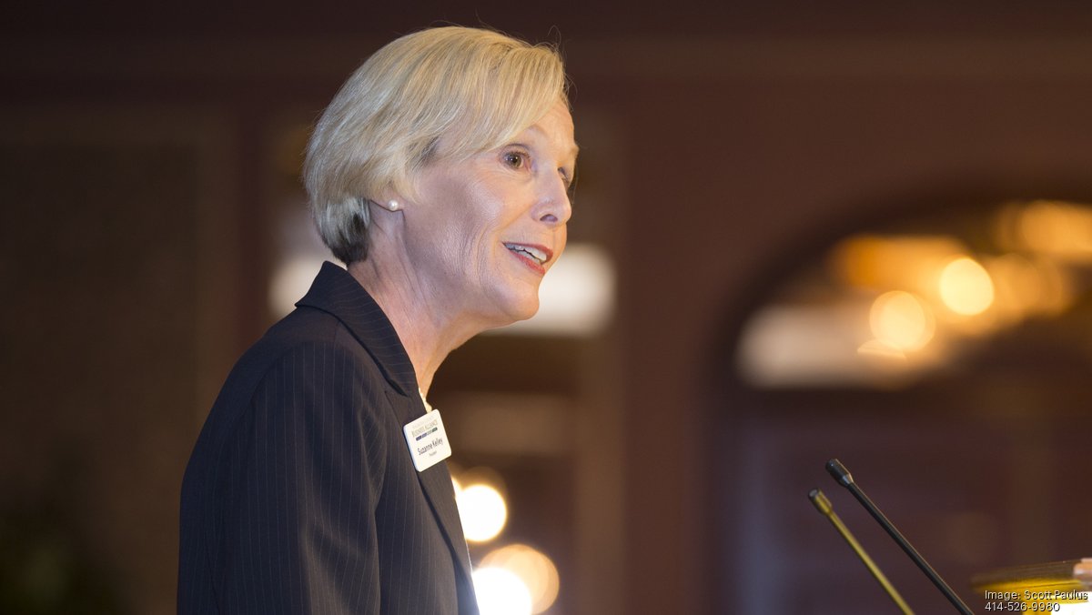 Sheehy receives applause for 0.5% cultural assets sales tax in ...