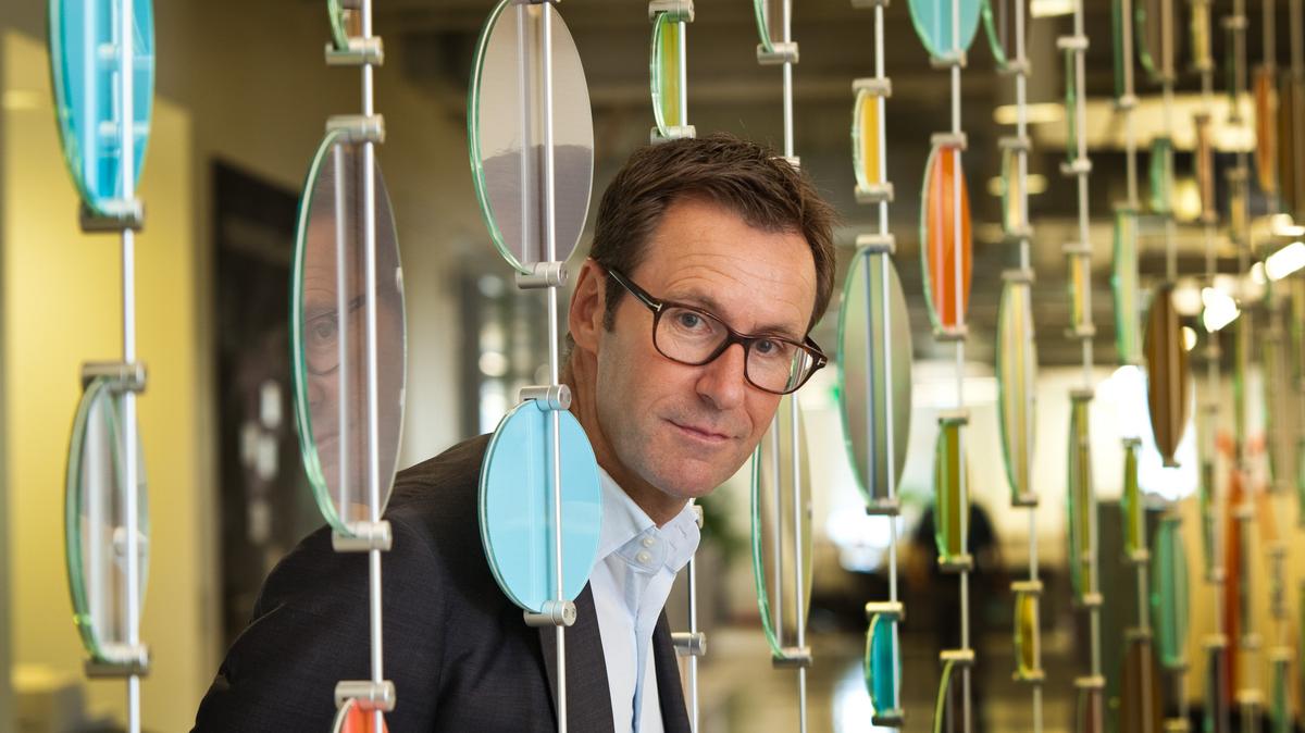 Outside the Box: Charles Trevail — American business, English accent ...