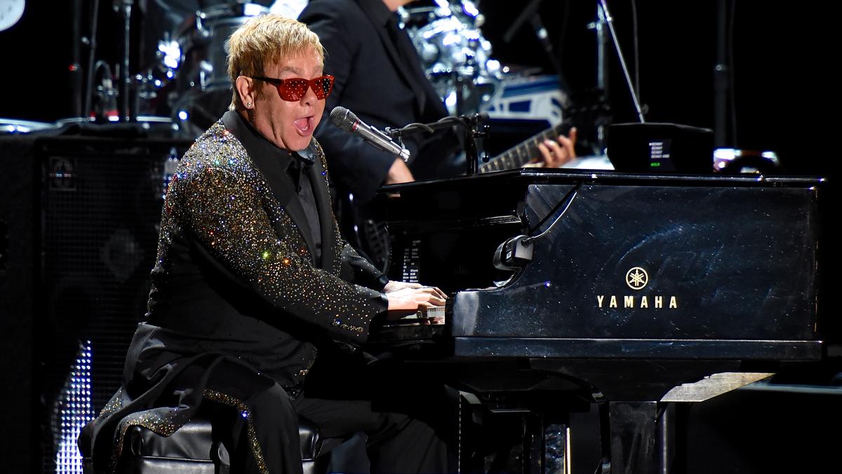 Elton John grosses $870K at near sellout in Savannah - Atlanta Business ...