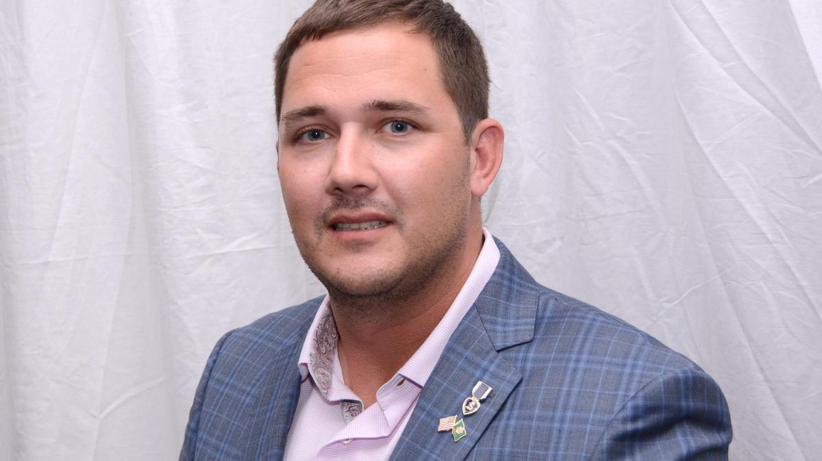 2015 Veterans of Influence Spirit of America Award: Kyle Evans ...