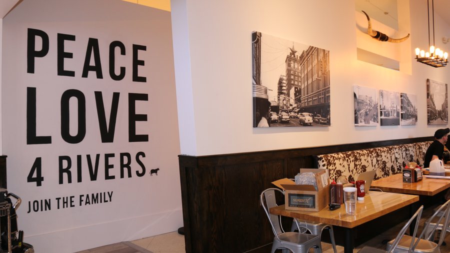 4 Rivers cafe downtown