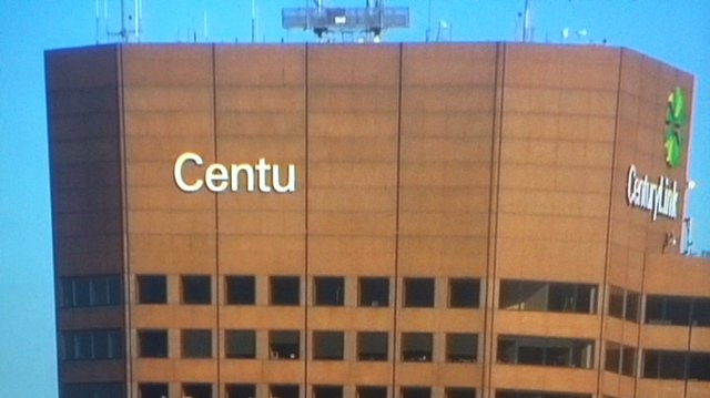 CenturyLink, Transamerica to share signage atop Denver's 1801 ...