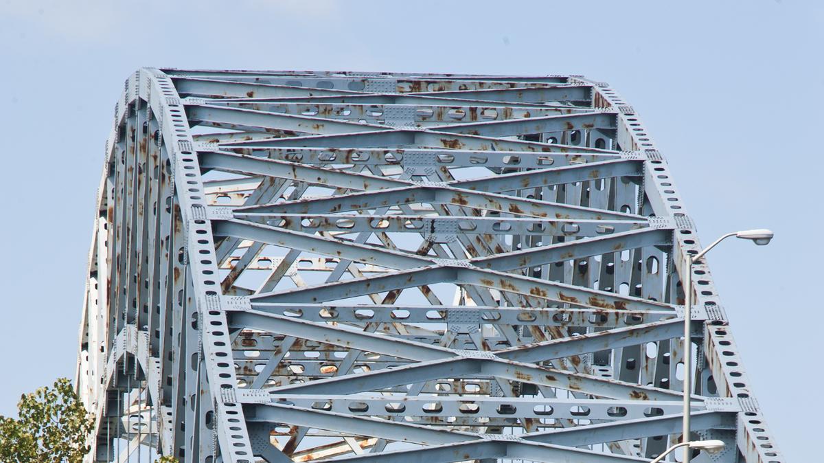 Sherman Minton Bridge repairs to be complete this fall - Louisville ...