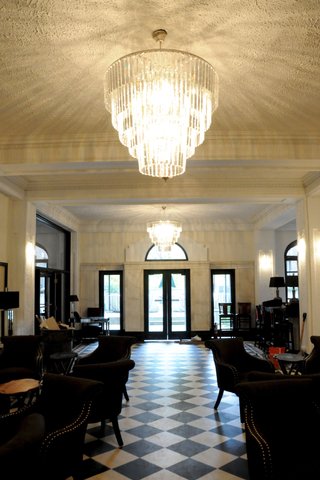 Commodore Bar and Restaurant reopens after 5-year hiatus - Minneapolis ...