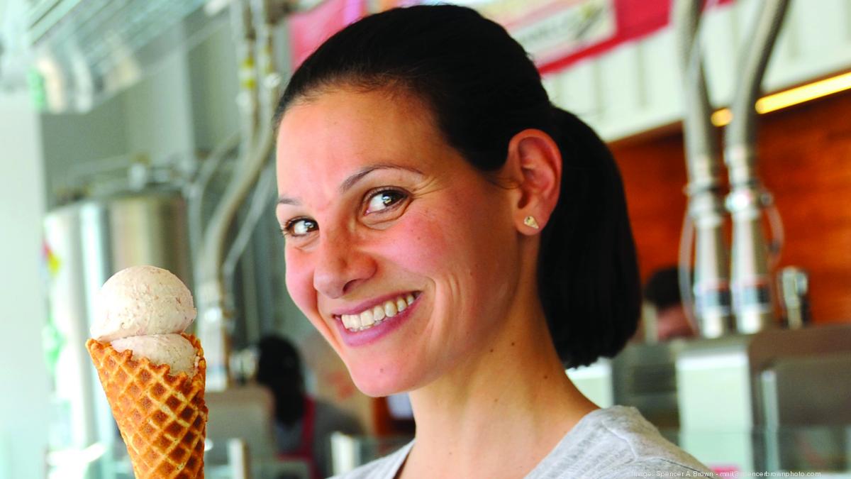 Robyn Fisher's Instagram, Twitter & Facebook on IDCrawl