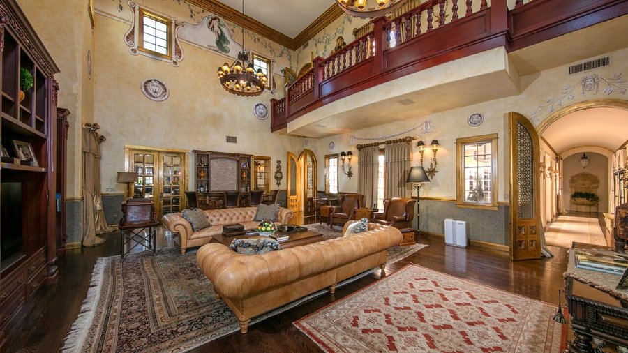 Former Carnival Cruise Lines CEO Bob Dickinson lists Coral Gables home ...