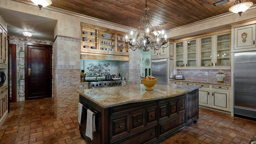 Former Carnival Cruise Lines CEO Bob Dickinson lists Coral Gables home ...
