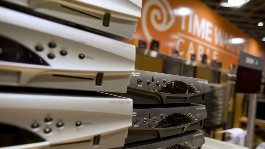 FCC chairman Tom Wheeler turns sights to cable boxes - Memphis Business ...