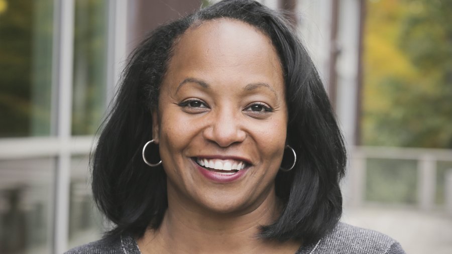 Abercrombie & Fitch brings in Huntington Bank's Jeanetta Darno to lead ...