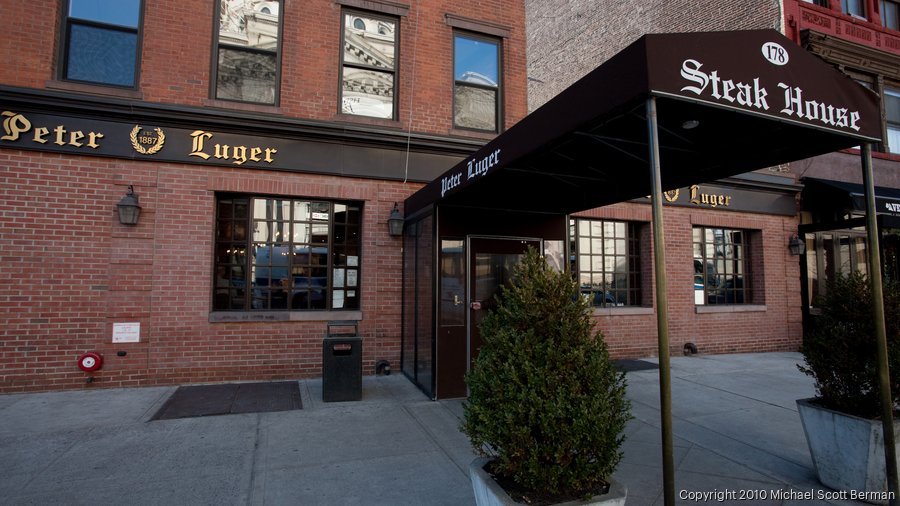 How Peter Luger Steak House gets away with no credit card policy - New ...