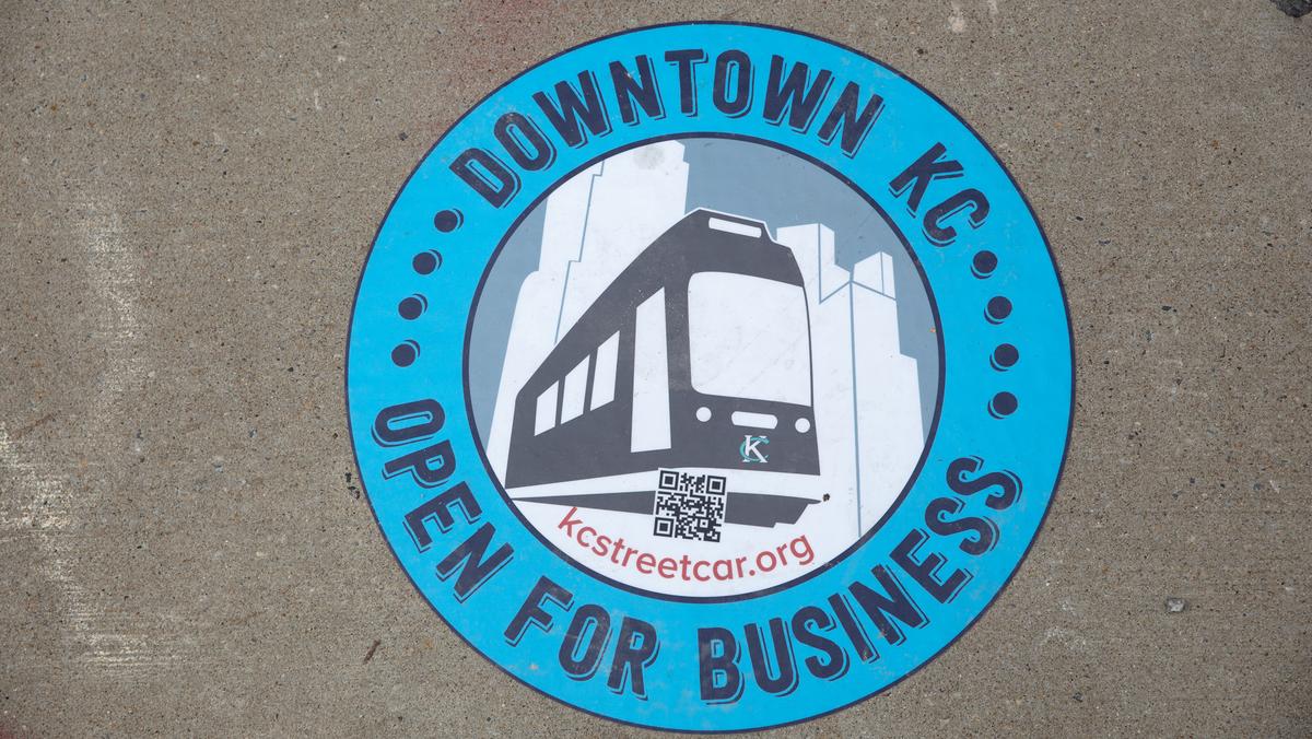Kansas City streetcar vehicle arrival remains on schedule - Kansas City ...