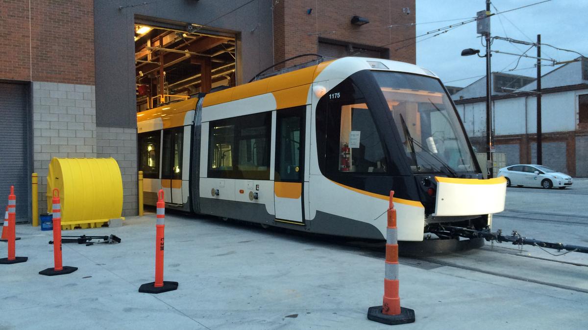 Cincinnati ramps up streetcar testing with final vehicle arriving soon ...