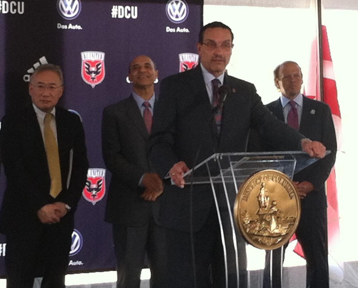 Mayor Vincent Gray announces D.C. stadium deal - Washington Business ...