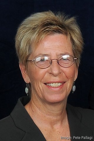 Linda Elliott to retire from one-n-ten - Phoenix Business Journal