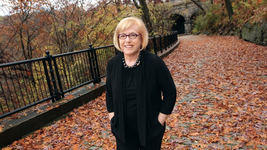 11 27 JW WEB PERSONALITIES MEG CHEEVER