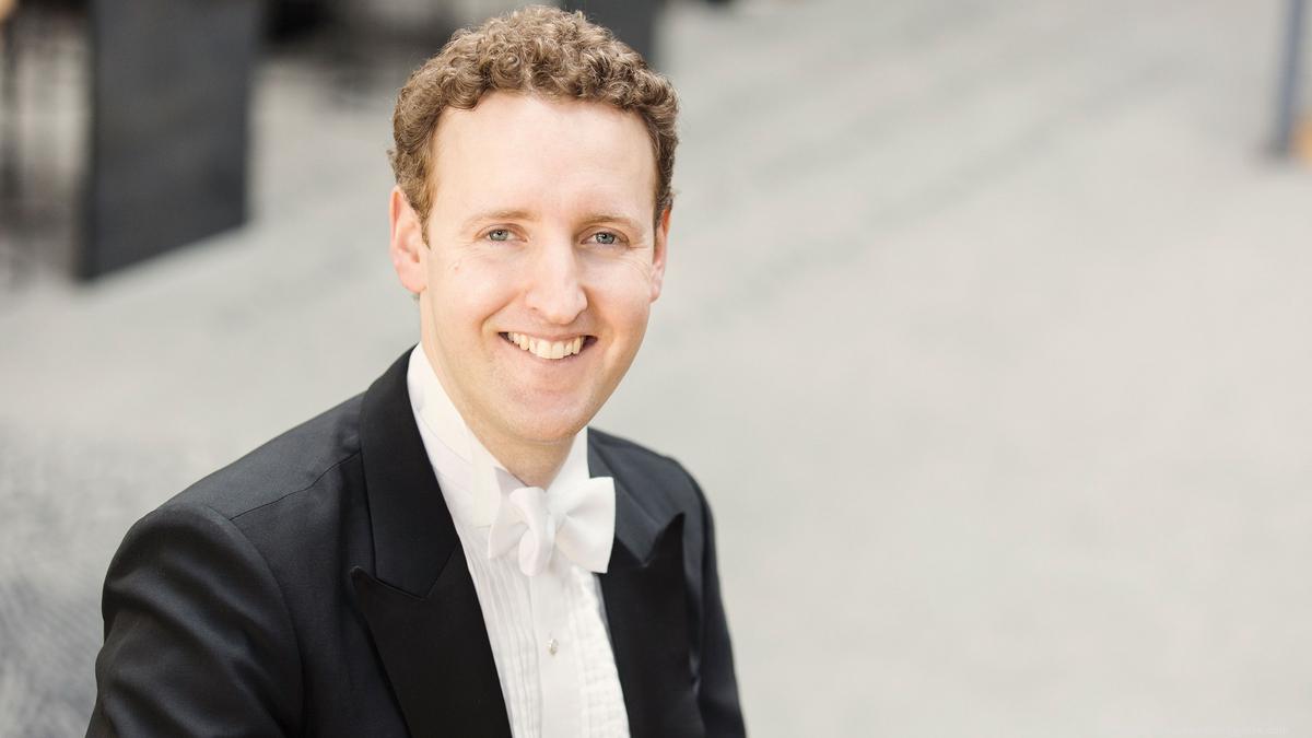 New Florida Orchestra music director takes it to the streets - Tampa ...