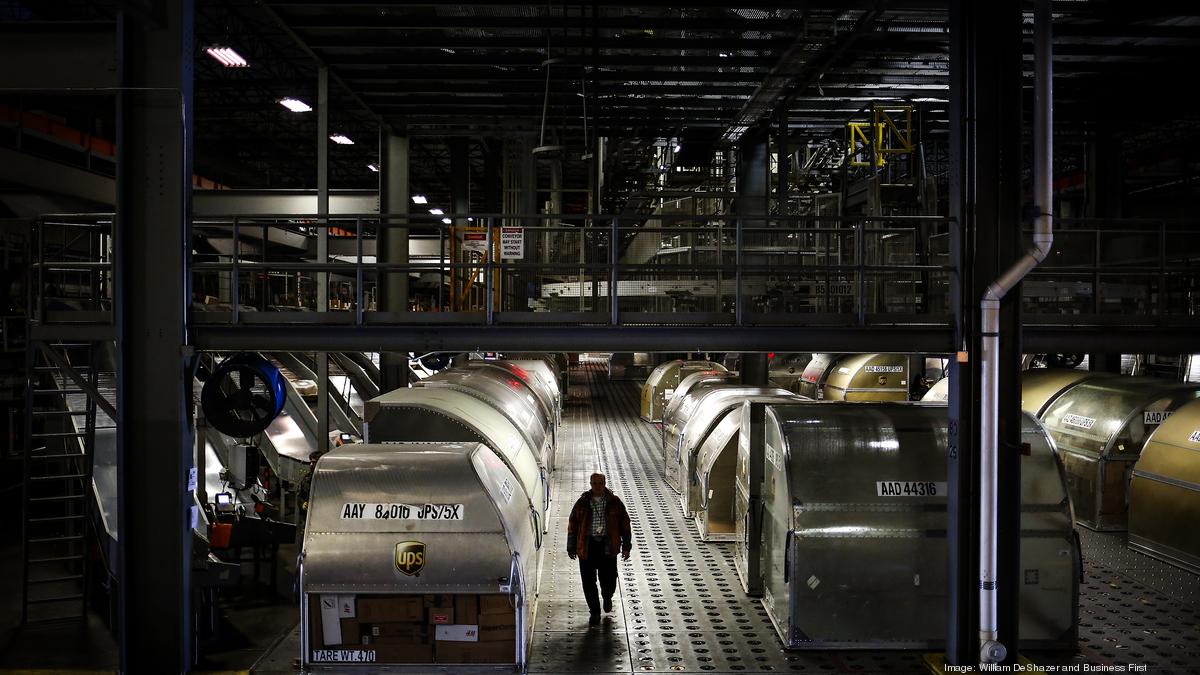 United Parcel Service to give new package handlers a big weekly bonus ...