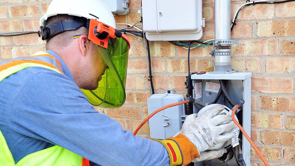 ComEd residential bills going down $1 next month - Chicago Business Journal