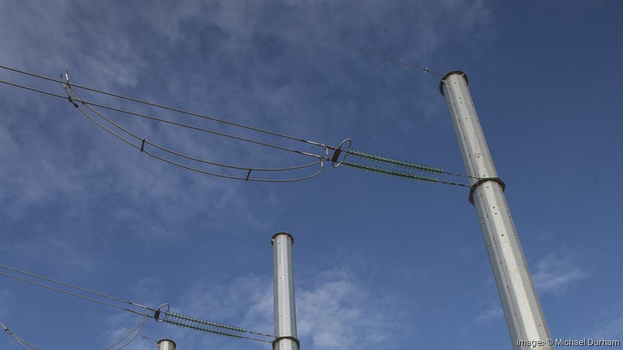 PGE looks at utility-scale solar, additional natural gas capacity at ...