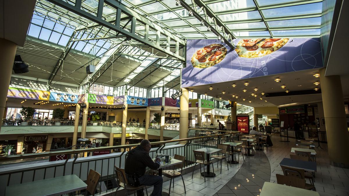 Local ownership best for Shops of Grand Avenue, says buyer - Milwaukee ...
