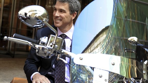CNH Industrial CEO Scott Wine resigns at critical juncture - Milwaukee ...